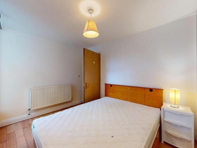 Laugan House, Walworth SE17, 1 bed flat to rent, £1,900 pcm | PrimeLocation