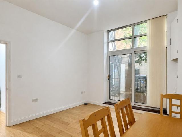 Laugan Walk, Walworth SE17