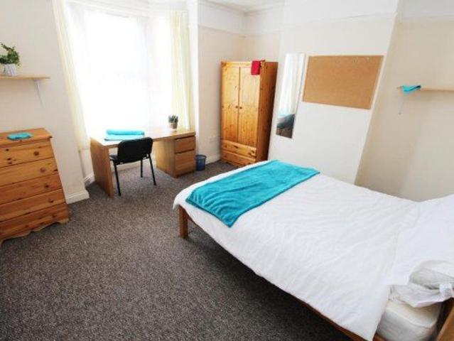 Laugherne Road, Worcester, Worcestershire WR2, 4 bed shared accommodation to rent, £546 pppm | PrimeLocation