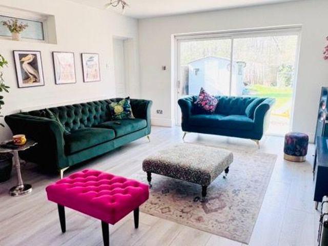 Laughton Road, Northolt, UB5 5LN 4 bed semi detached house to rent £2,499 pcm £577 pw