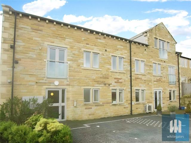 Laund Road, Salendine Nook, Huddersfield, West Yorkshire HD3, 2 bed flat to rent, £750 pcm | PrimeLocation