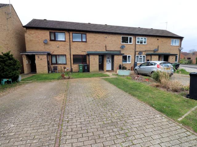 Launditch Crescent, Downham Market PE38, 2 bed terraced house to rent, £800 pcm | PrimeLocation