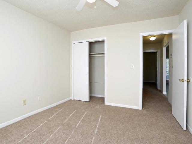 Lauradale 2 Bedroom Apartment for Rent at 2 Aragona Blvd, Jacksonville, NC 28540