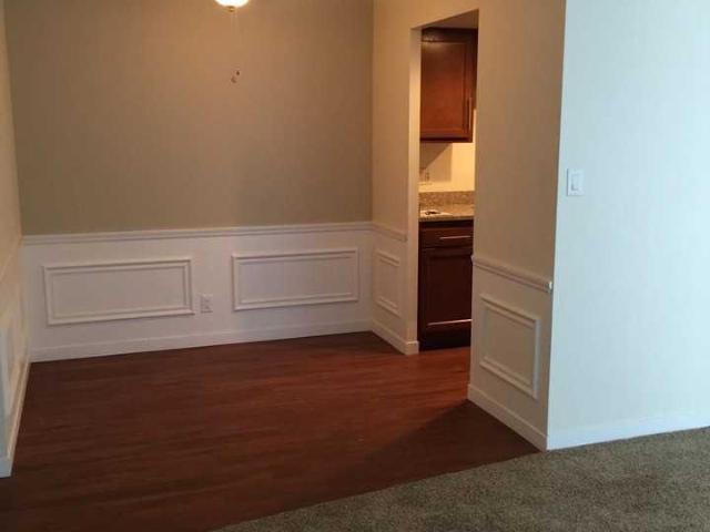 Laurenz Place 1 Bedroom Apartment for Rent at 3001 E Jefferson Blvd, South Bend, IN 46615