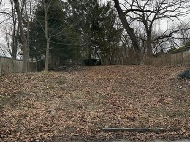 Laurelton St, Springfield, MA 01101