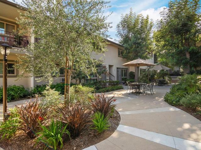 Laurelwood Apartments 1 Bedroom Apartment for Rent at 1633 N Laurel Ave, Los Angeles, CA 90046 Hollywood Hills West