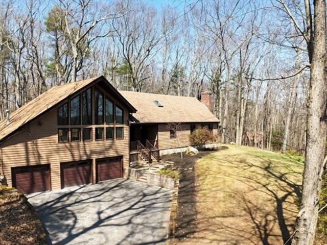 Laurelwood Dr, Oxford, Home For Sale