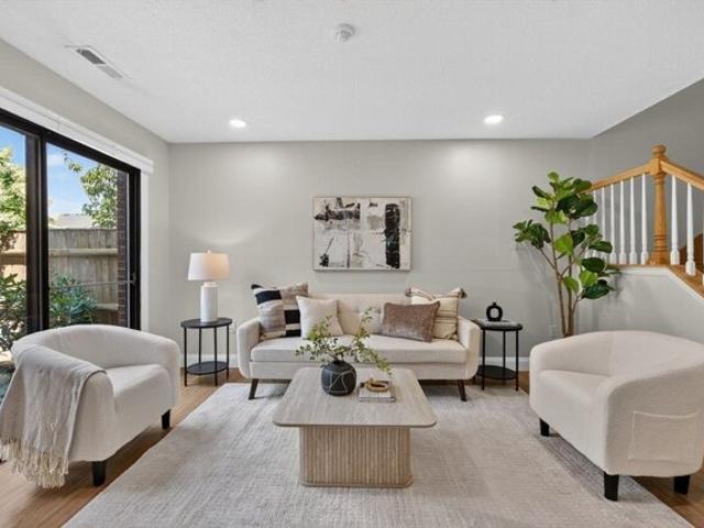 Laurelwood Dr Unit,stoughton, Condo For Sale