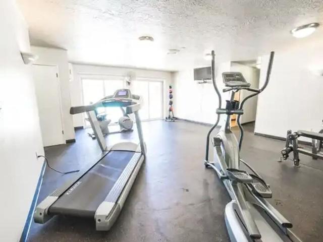 Laurelwood Estates 1 Bedroom Apartment for Rent at 4850 Sw Laurelwood Ave, Raleigh Hills, OR 97225 Raleigh Hills