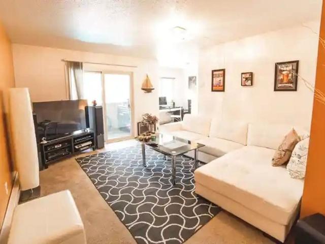 Laurelwood Estates 2 Bedroom Apartment for Rent at 4850 Sw Laurelwood Ave, Raleigh Hills, OR 97225 Raleigh Hills