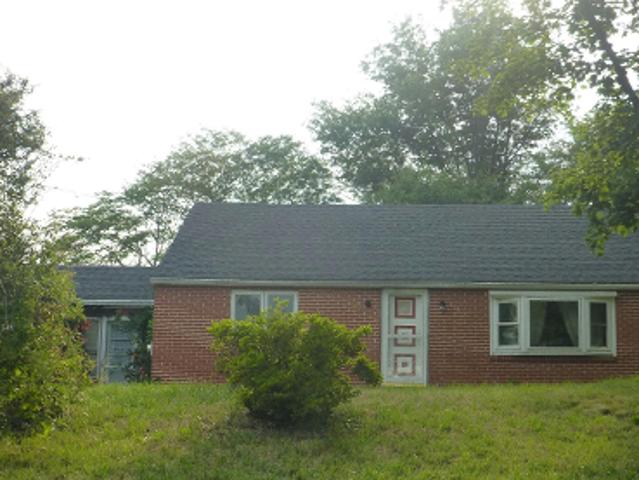 Laurelwood Rd