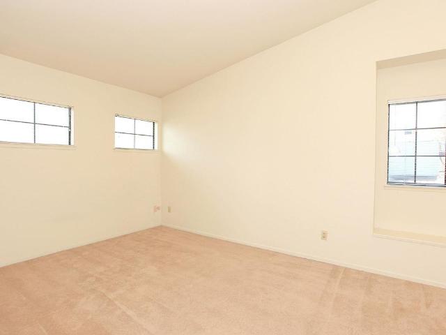 Laurelwood West Villas 3 Bedroom Apartment for Rent at 7601 Olympia Dr, Bakersfield, CA 93309 Laurelglen