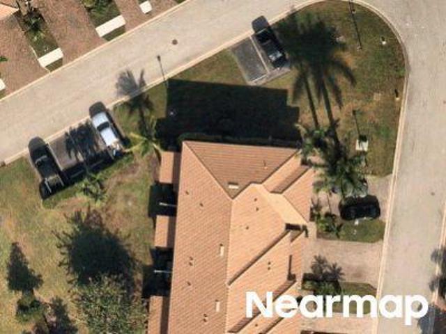 Laurel Cove Dr