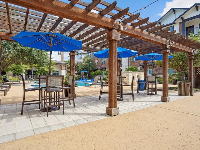 Laurel at Lake Highlands 3 Bedroom Apartment for Rent at 6808 Skillman St, Dallas, TX 75231