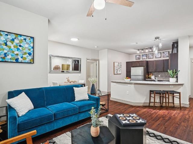 Laurel at Lake Highlands 2 Bedroom Apartment for Rent at 6808 Skillman St, Dallas, TX 75231