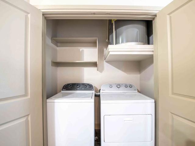 Laurel at Lake Highlands 2 Bedroom Apartment for Rent at 6808 Skillman St, Dallas, TX 75231