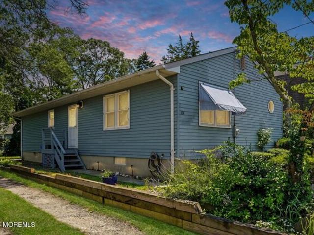 Laurel Ave, Island Heights, Home For Sale