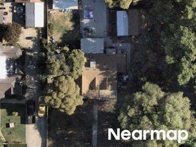 Laurel Ave
