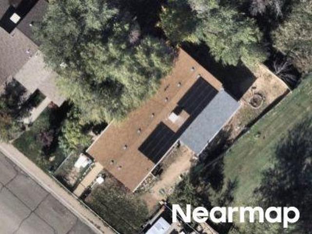 Laurel Dr