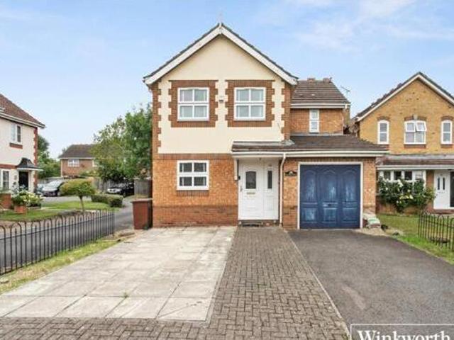 Laurel Fields, Potters Bar, 4 Bedroom Detached