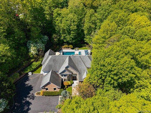 Laurel Hollow Rd, Laurel Hollow, Home For Sale