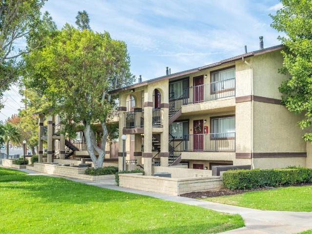 Laurel Heights Apartments 2 Bedroom Apartment for Rent at 8655 Arlington Ave, Riverside, CA 92503 Arlanza