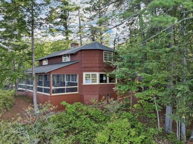 Laurel Island Ln, Holderness, Home For Sale