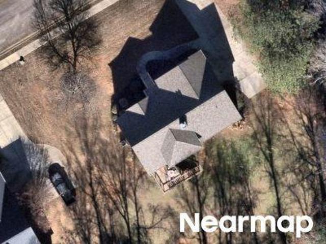 Laurel Oaks Ln