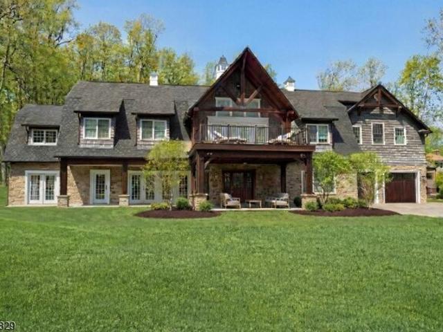 Laurel Ln, Chester Township, Home For Sale
