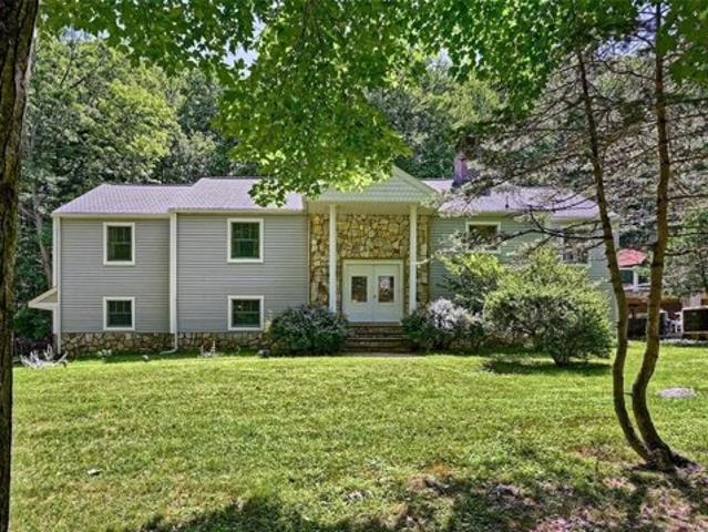 Laurel Ln, Kinnelon, Home For Sale