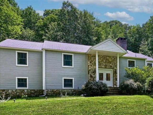Laurel Ln, Kinnelon, Home For Sale