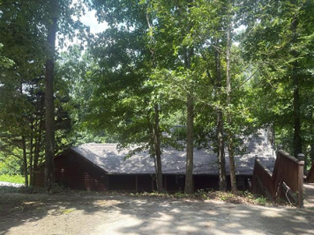 Laurel Lake Cir