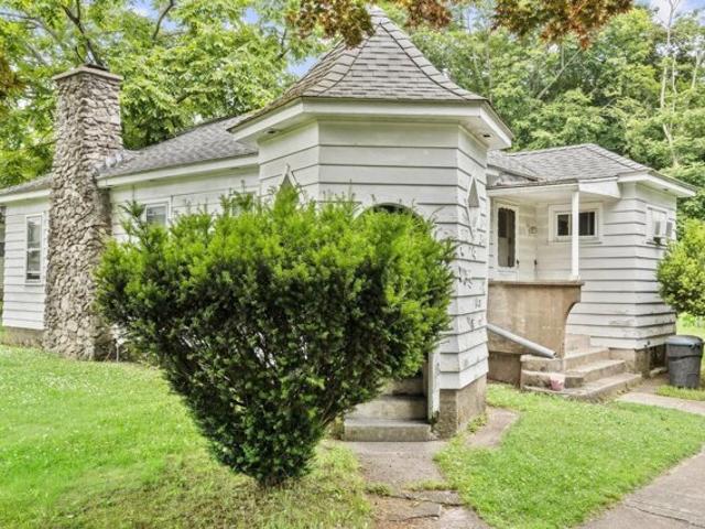Laurel St, East Haven, Home For Sale