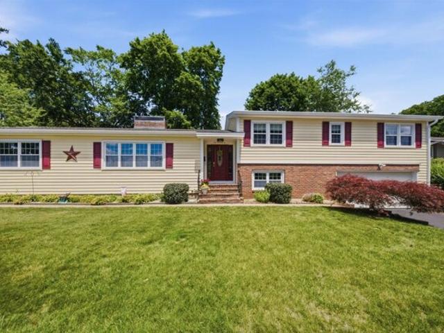 Laurel St, Manchester, Home For Sale