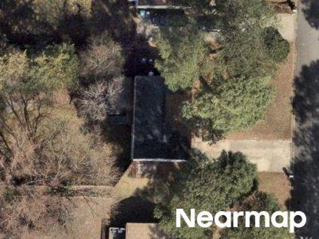 Laurel Pine Dr