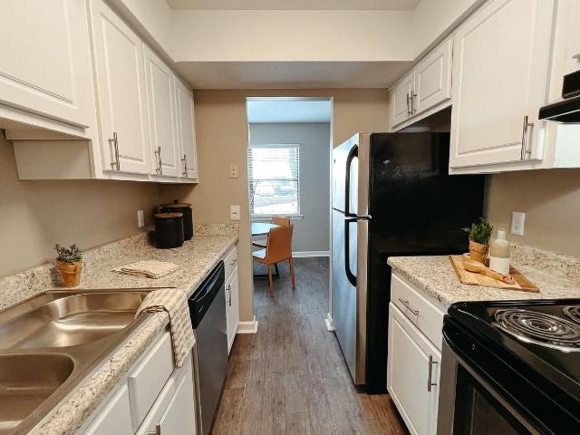 Laurel Ridge Apartments 1 Bedroom Apartment for Rent at 4715 Bonny Oaks Dr, Chattanooga, TN 37416 Bonny Oaks Highway 58
