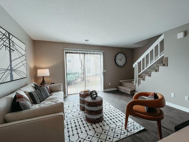 Laurel Ridge Apartments 2 Bedroom Apartment for Rent at 4715 Bonny Oaks Dr, Chattanooga, TN 37416 Bonny Oaks Highway 58