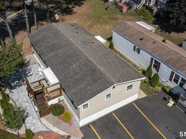 Laurel Vw, Wallingford, Property For Sale