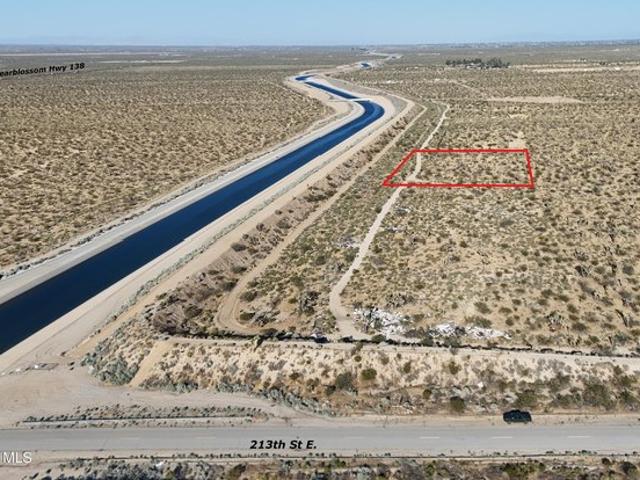Laurelmere Dr, Llano, CA 93544