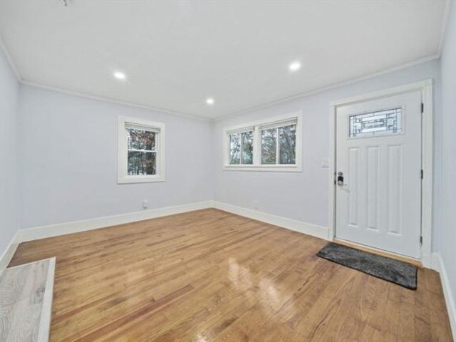 Laurie Ave, Abington, Home For Sale