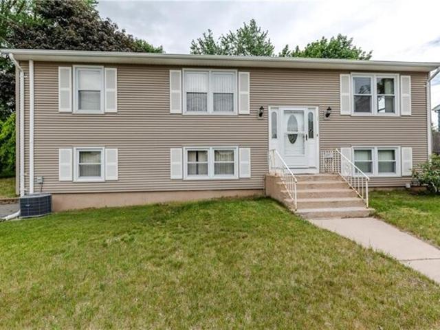 Laurie Ave, Coventry, Home For Sale