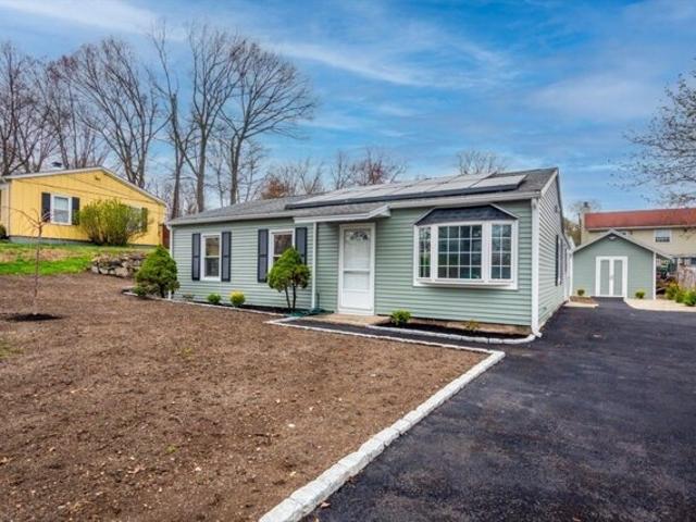 Laurie Ln, Lowell, Home For Sale