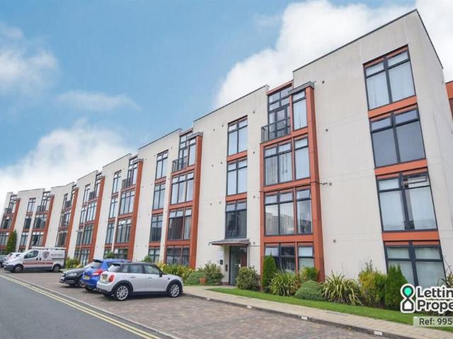 Lauriston Close, Manchester, Greater Manchester M22, 2 bed flat to rent, £1,075 pcm | PrimeLocation