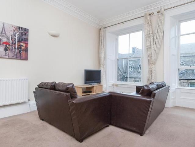 Lauriston Place, Edinburgh EH3, 3 bed flat to rent, £2,150 pcm | PrimeLocation