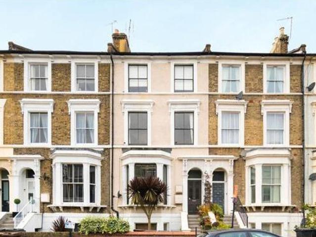 Lauriston Road, Victoria Park, 1 Bedroom Flat