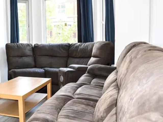 Lausanne Road, Manchester, M20 3EU, United Kingdom | 9 bed duplex for rent #6292881 | Rentberry
