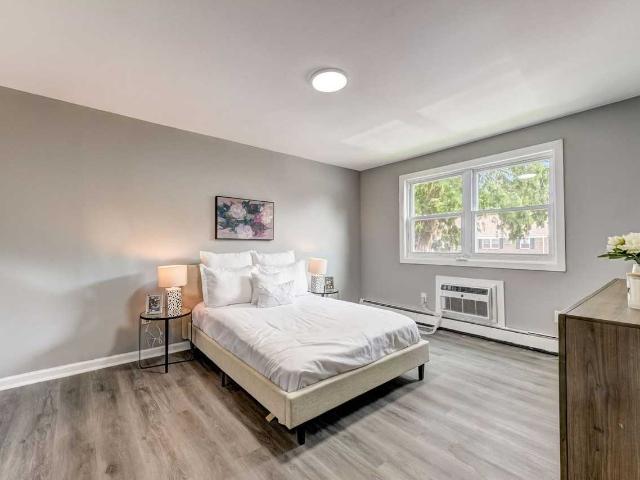 Lavana Falls Apartments Studio Apartment for Rent at 7200 Marion Ave, Levittown, PA 19055 Junewood