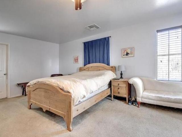 Laveen Village Home Spacious Rooms and Common Area, Centrally Located!