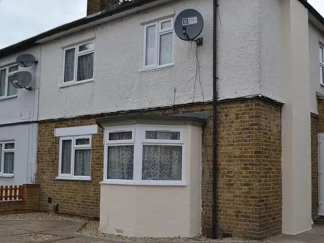 Lavender Avenue, London, CR4 3HS, United Kingdom | 5 bed duplex for rent #114908737 | Rentberry