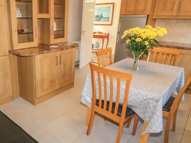 Lavender Cottage WEST END | Studio townhouse for rent #165117380 | Rentberry